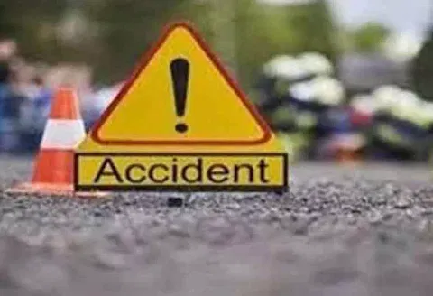 காட்டுமன்னார்கோவில் அருகே மோட்டார் சைக்கிள்கள் மோதல்; கொத்தனார் பலி