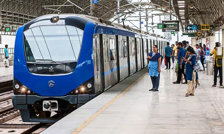 Technical glitch jams doors of Metro train at Tiruvottiyur station