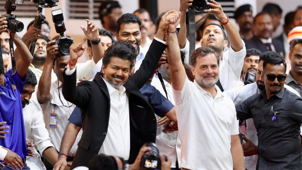 Tongues wag as CM Vijay returns without meeting Congress leader Rahul ...