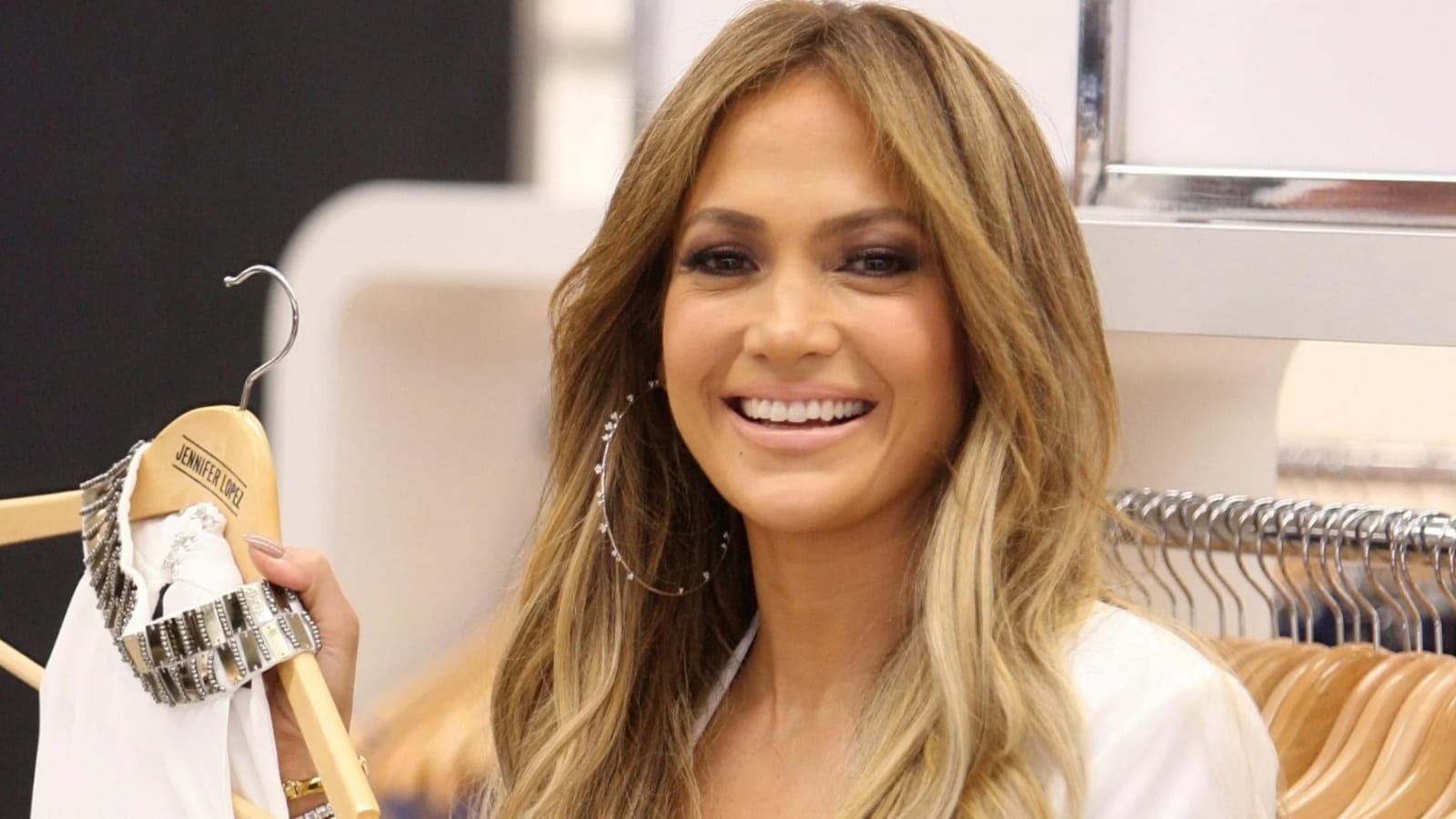 Jennifer Lopez shares how she 'prepared' for bikini scene in ‘Office ...