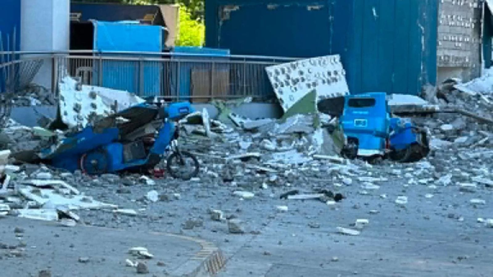 7.8 magnitude earthquake in southern Philippines causes 4 deaths ...