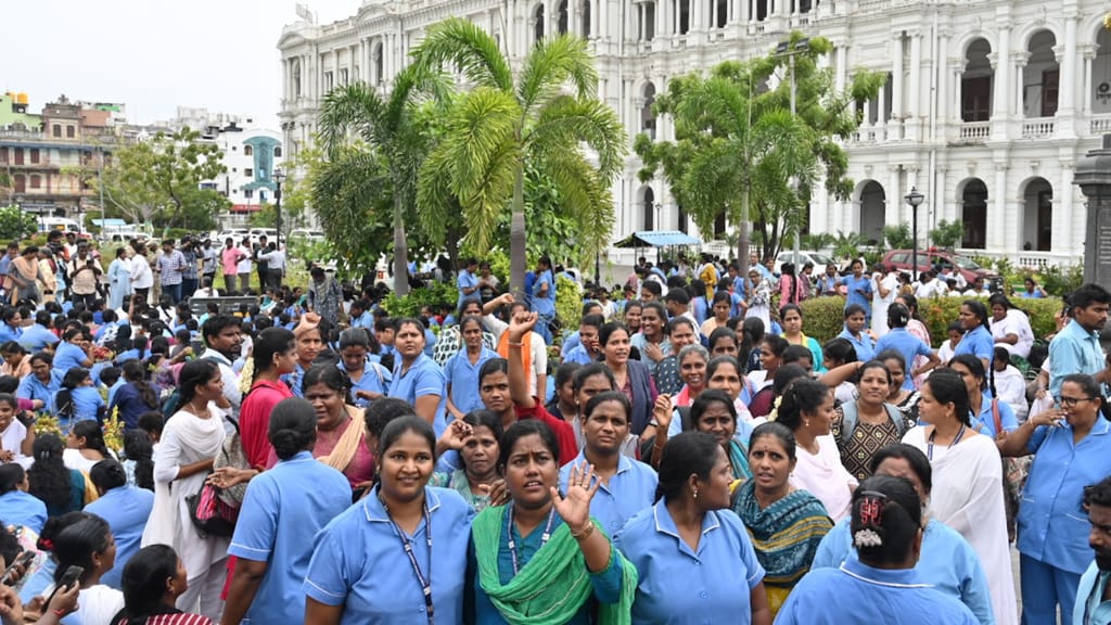 Chennai Corporation app's glitch costs nearly full month salary for ...
