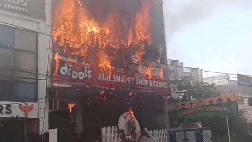 At least 14 students killed in Lucknow building fire