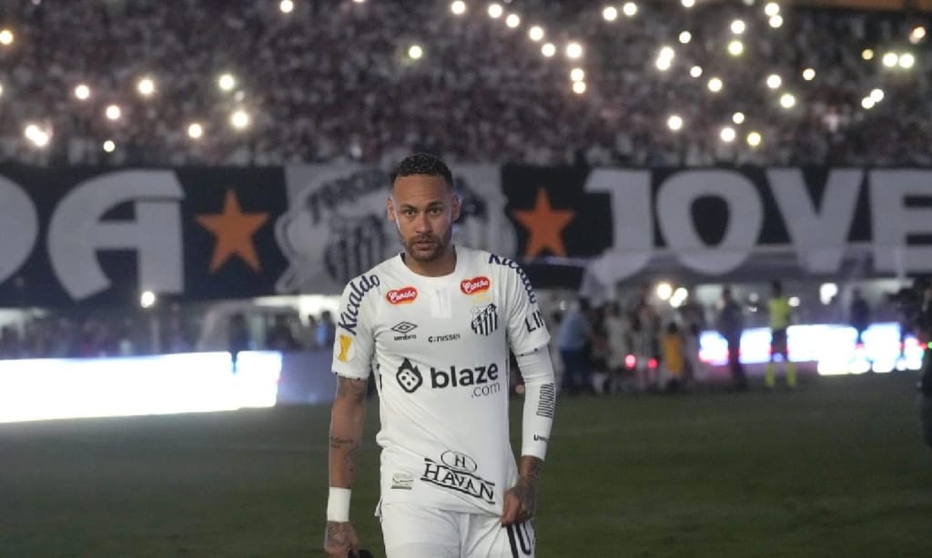 Neymar scores his first goal since returning to Santos in Brazil