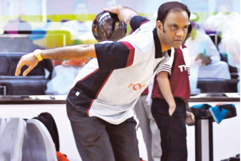 Tenpin bowler