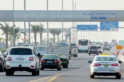 Abu Dhabi to activate two new darb toll gates from Monday: Locations ...