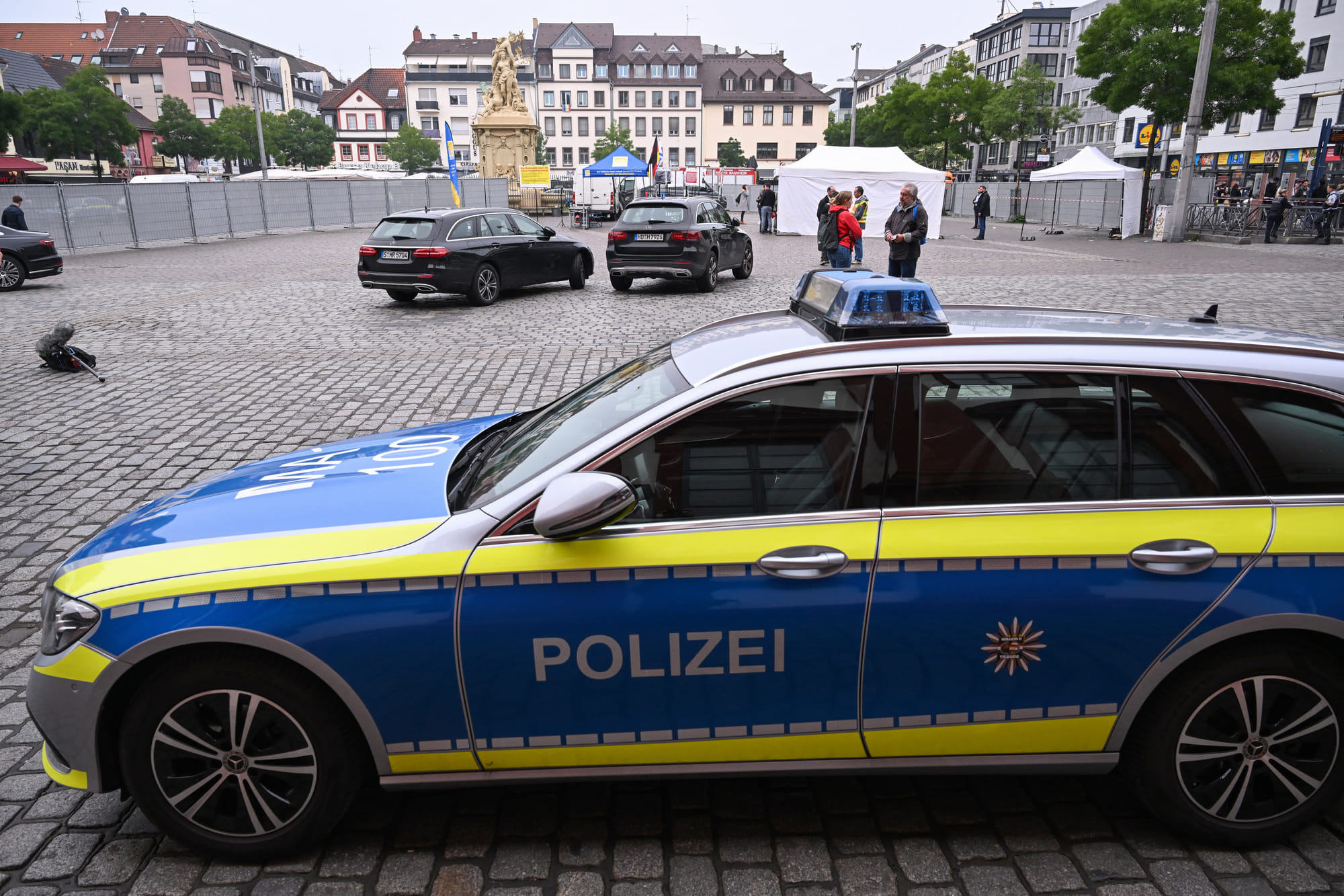 German police shut down Mannheim city centre over 'life-threatening ...