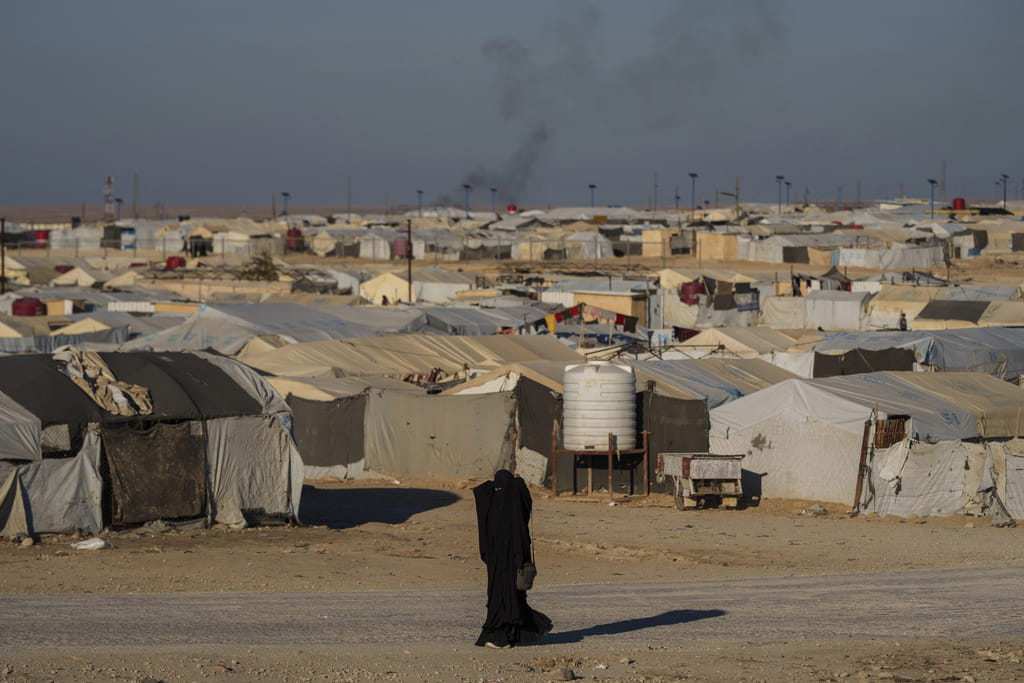 Daesh-linked Australian women charged with keeping slave in Syria