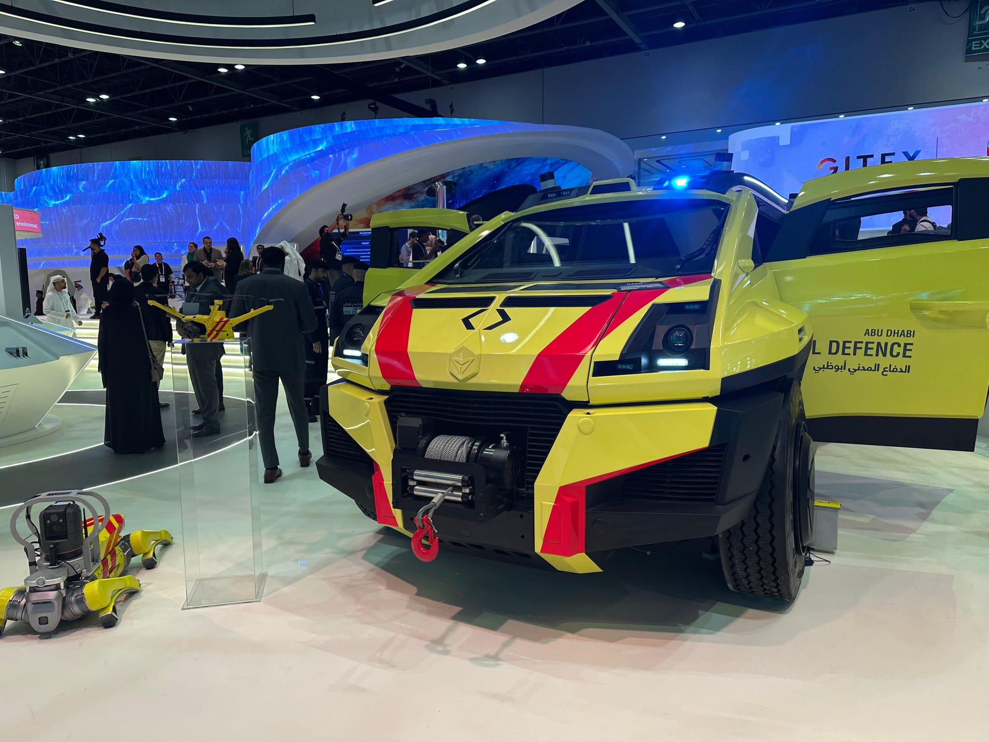 Inside Abu Dhabi’s new smart car that can inspect buildings and help ...