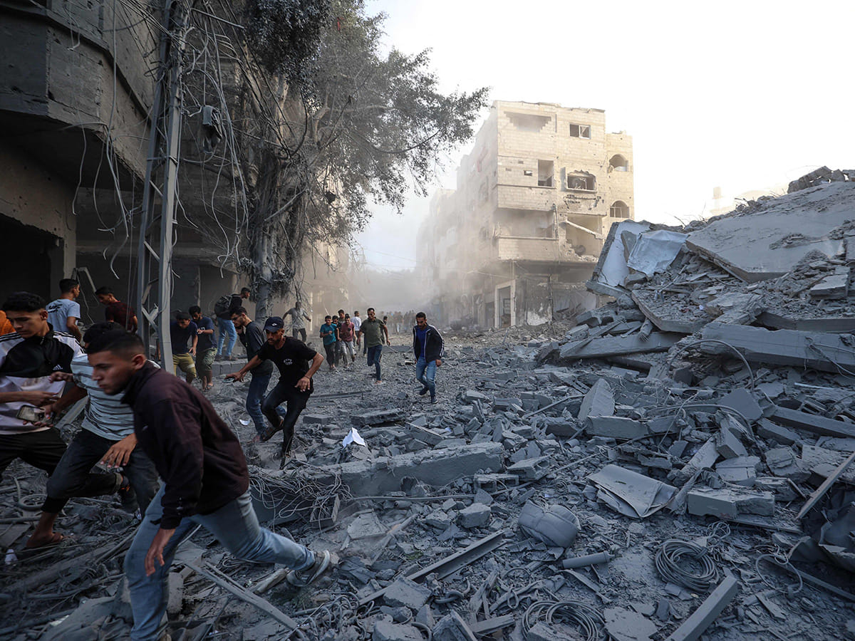 Israel halts aid to Gaza 'until further notice' as renewed fighting ...