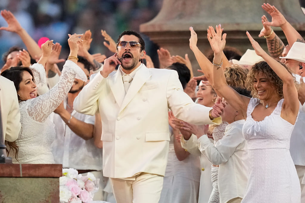 Bad Bunny drops 51 million followers and wipes out Instagram after ...