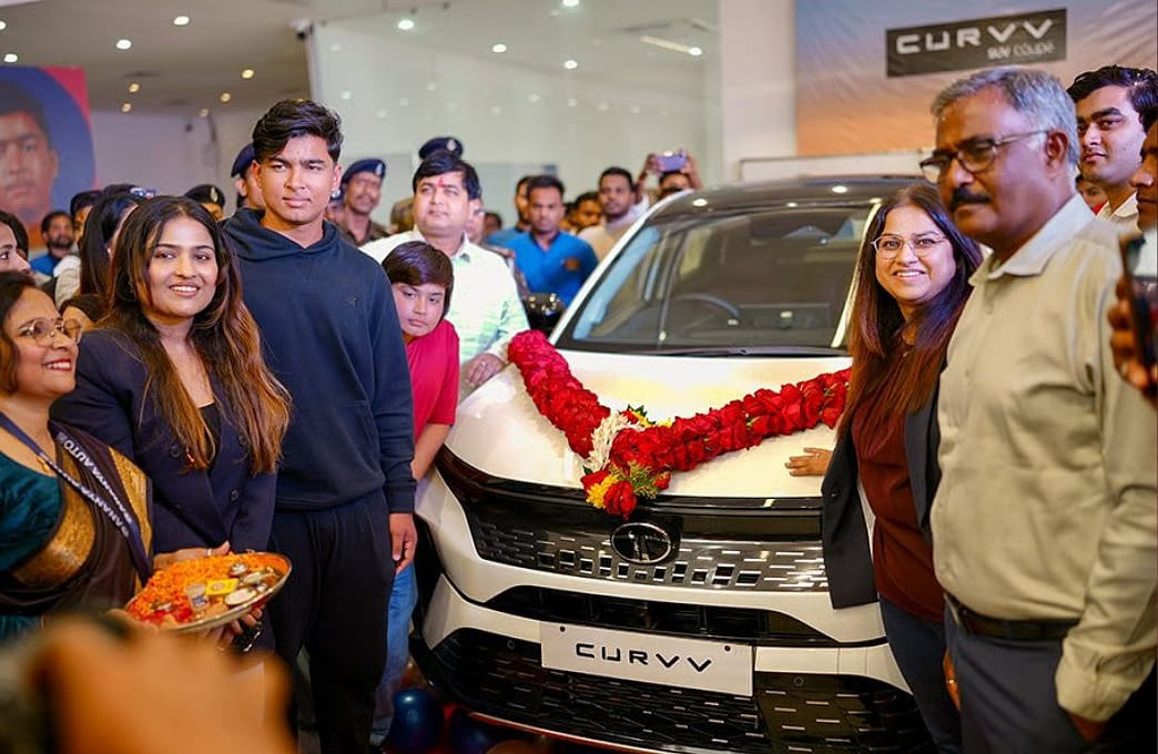 Teen Cricket Sensation Vaibhav Suryavanshi Wins SUV at IPL 2025