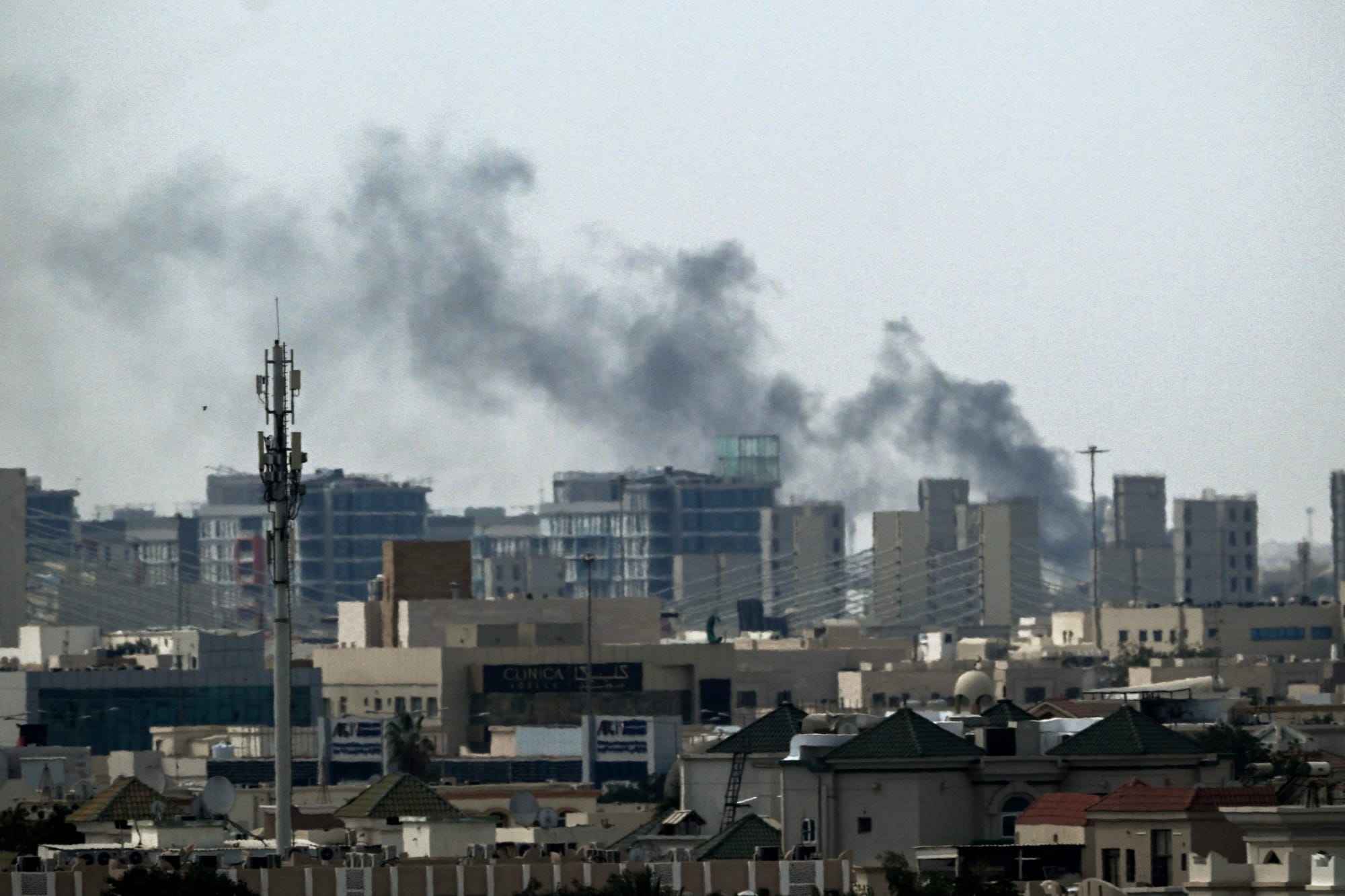 Iran's Apology Amid Gulf Strikes: Power Vacuum and Command Confusion