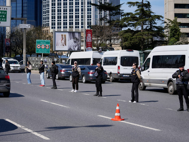 Turkey Arrests Nearly 200 Suspected Daesh Militants After Attack on ...