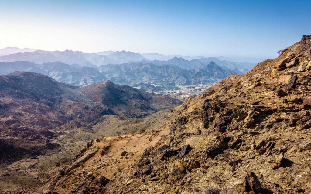 Fujairah reinforces its geological standing with three mining zones ...