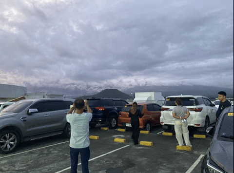Philippines: Mayon Volcano erupts, unleashes fast-moving pyroclastic ...