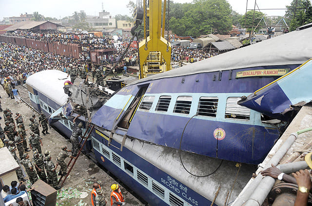 Man declared dead in 2010 India rail accident found alive