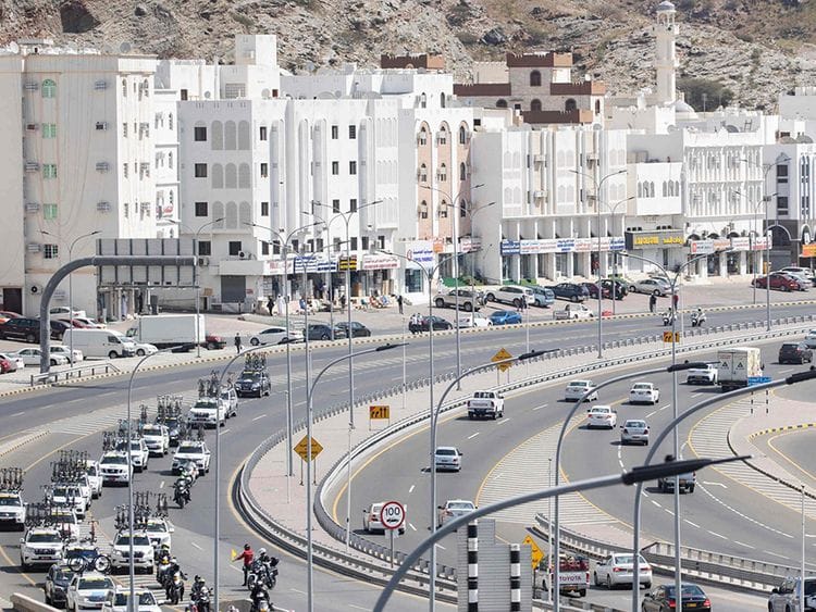 Oman announces summer midday breaks for worker safety