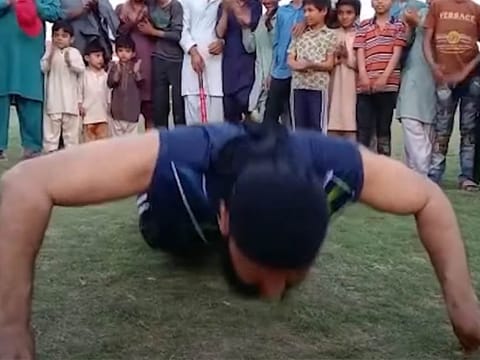 Pakistan: Vehari man who broke Guinness thumb push-ups record seeks ...