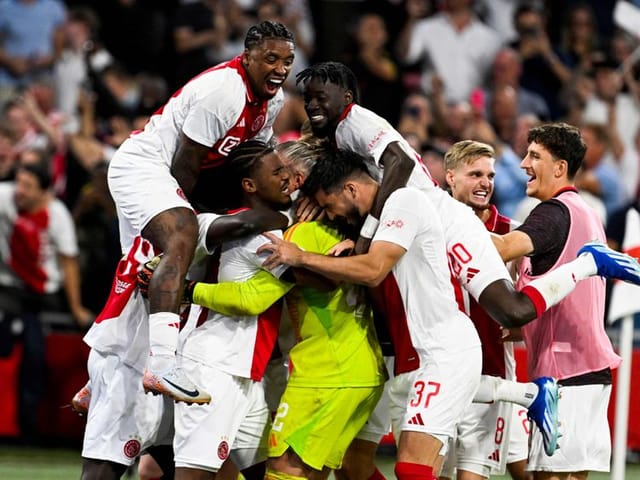 Ajax goalkeeper Remko Pasveer hailed as hero after ‘crazy’ penalty ...